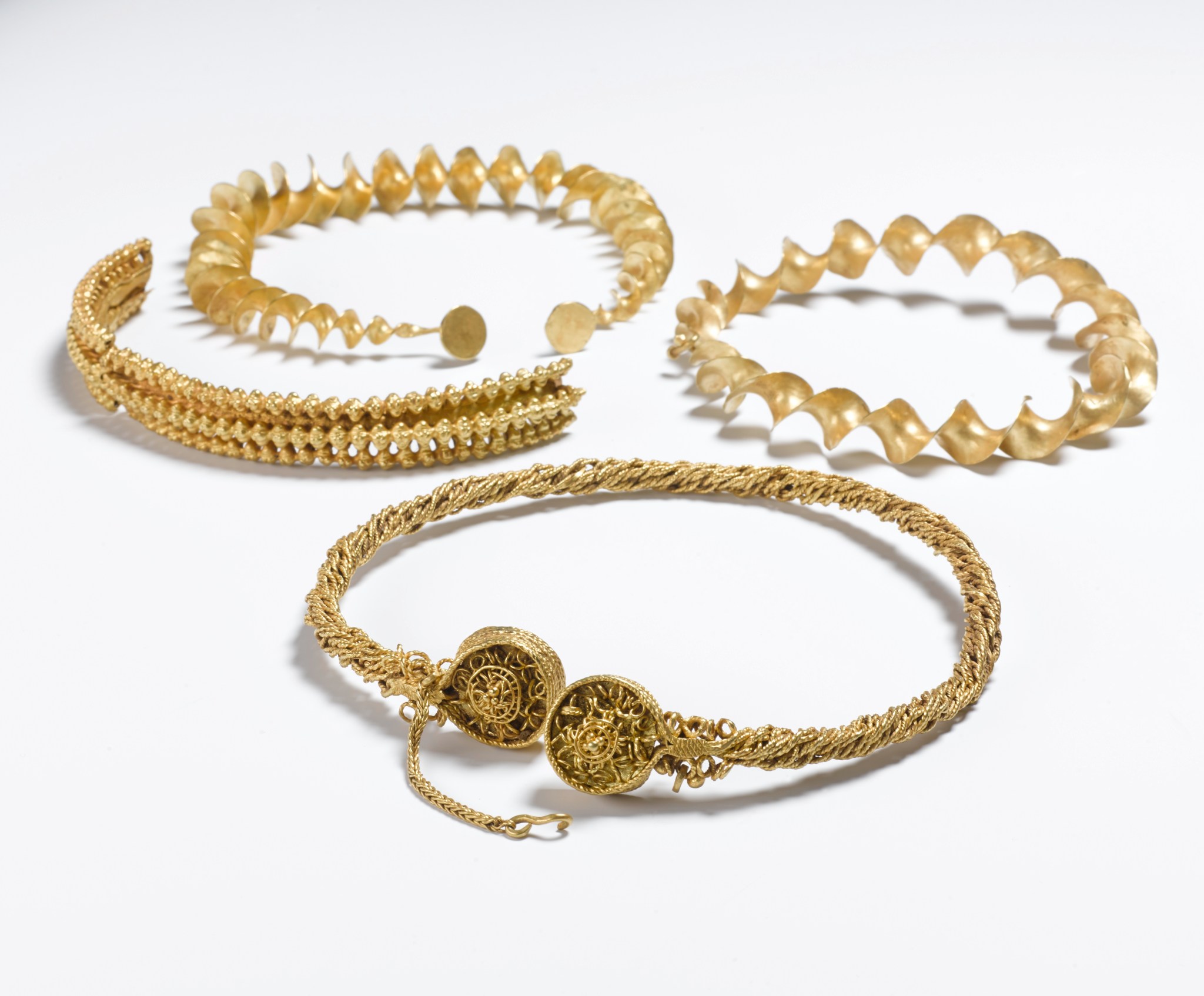 Beyond Snettisham: a reassessment of gold alloy torcs from Iron Age ...